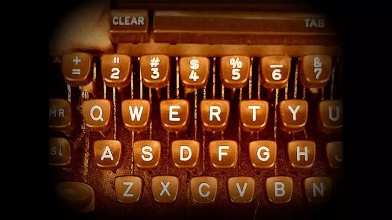 QWERTY billentyűzet