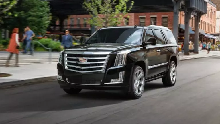 แบตเตอรี่ Escalade ไฟฟ้าสองเท่าของ Tesla รุ่น S