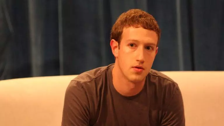 Mark Zuckerberg tus kheej cov ntaub ntawv