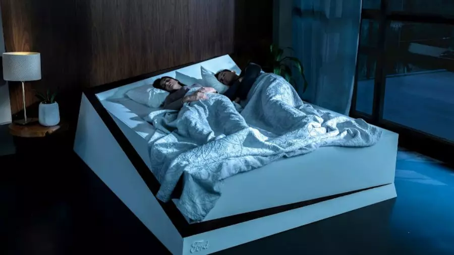 «Умная кровать» Ford не позволяет партнерам вторгаться в ваше спальное место