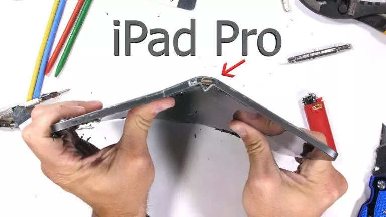 تست خم شدن IPAD PRO