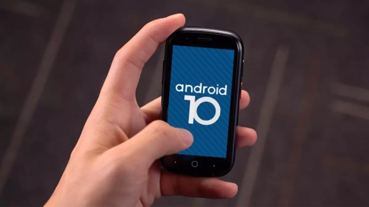 Telefoni më i vogël në botë Android 10 4G 'Jelly 2' mund të futet në pëllëmbën tuaj