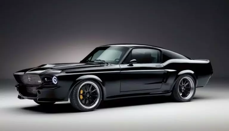 Mustang လျှပ်စစ် Car.jpeg