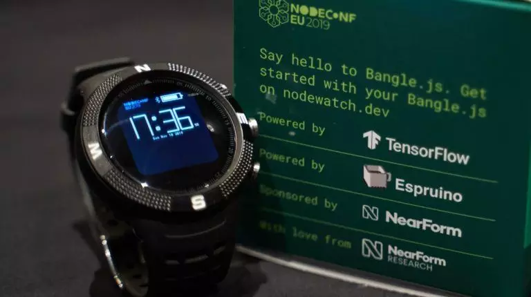 Smartwatch open source hackerabile Bangle.js