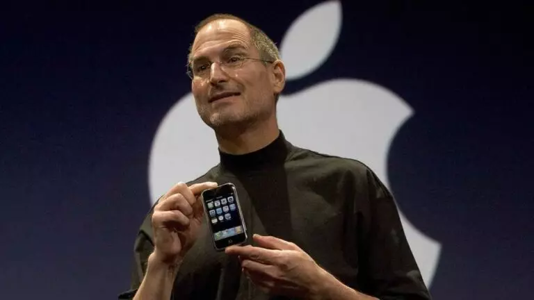 Steve Jobs iphone kaj ipod nano