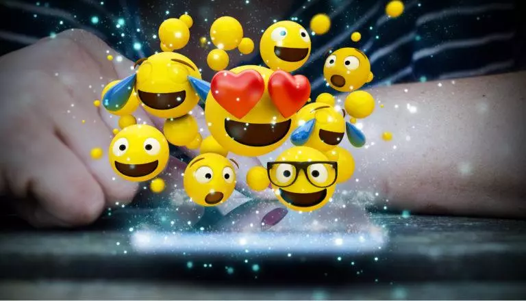 najbolja emoji aplikacija