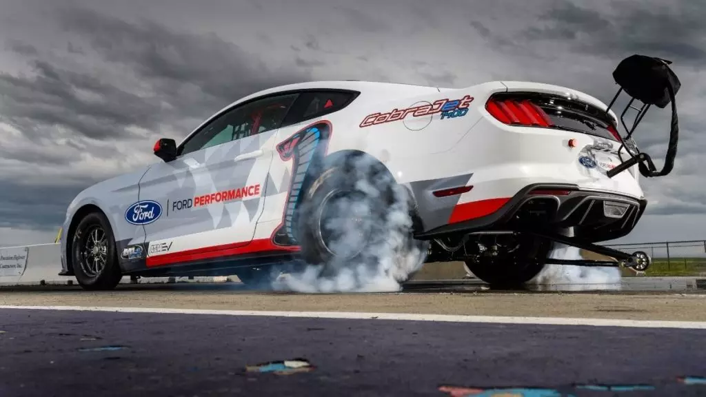 Ford Mustang tot elèctric de quart de milla en 8,27 segons