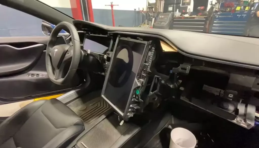 Tesla Model S ເກົ່າ Motor Swap Battery