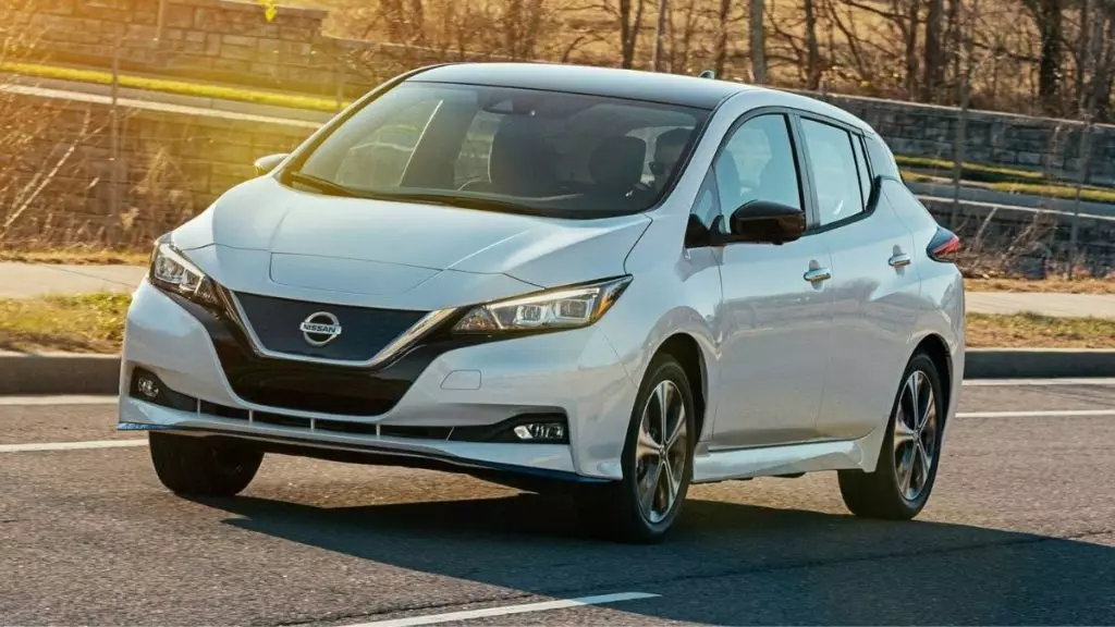 Nissan-Leaf-lietots-elektriskais auto