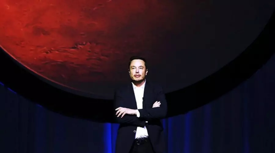 elon-musk-mars-mission-announcement-1