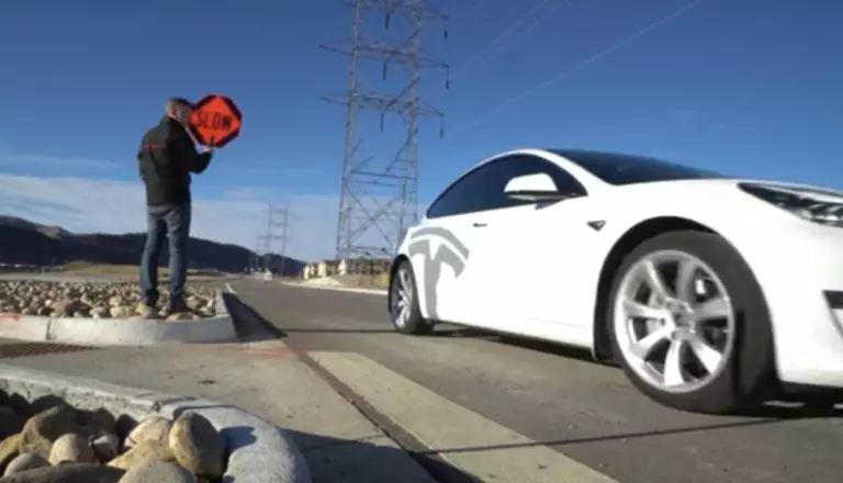 Model Autopilot Tesla 3