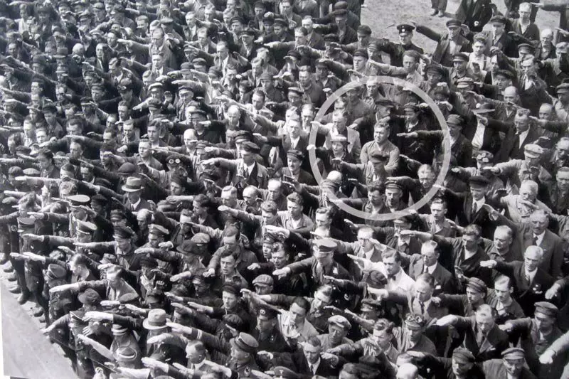 ነሐሴ landmesser