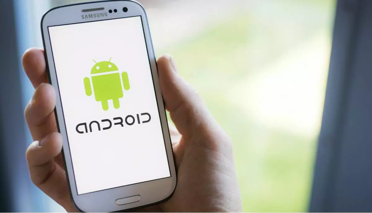 Les aplicacions d'Android poden accedir a les vostres dades encara que negueu el permís: estudieu