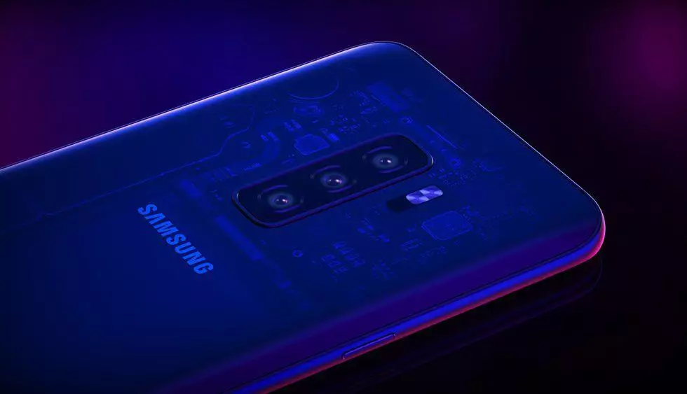 Samsung S10+ pięć aparatów